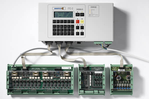 Intersection Traffic Controllers | Trafitek